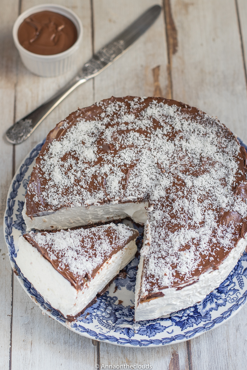 Torta fredda al cocco e nutella - ricetta in 30 minuti - Anna On The Clouds